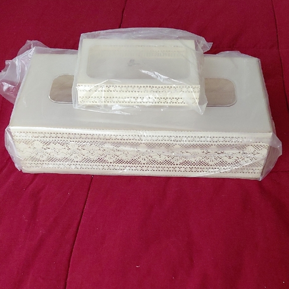 Vintage | Accents | Vintage Decorative Lace Print Tissue Box Cover ...